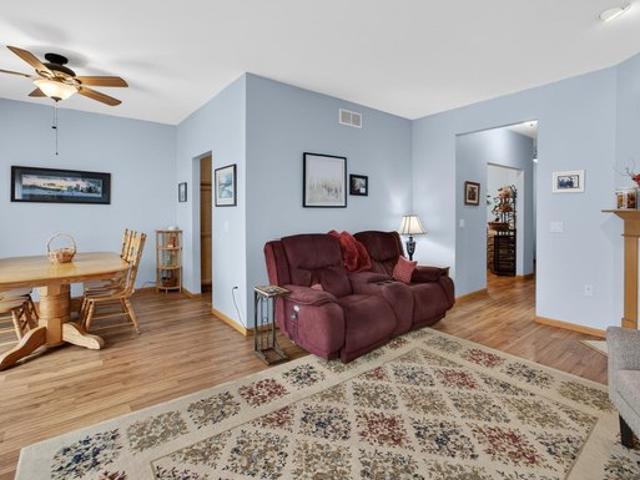 3867 Maple Grove Dr, Madison, WI 53719