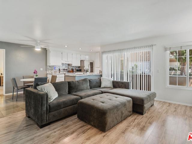 3867 Thorncroft Ln, Unit B, Inglewood, CA 90305 | MLS #25620 | Compass