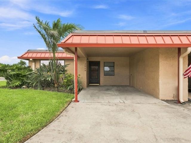 3868 Catalina Dr, Bradenton, FL 34210