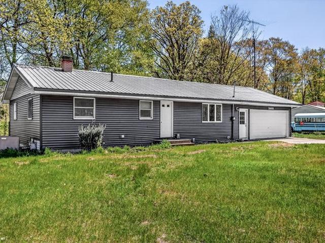 3868 Riverview Dr S, Hesperia, MI 49421