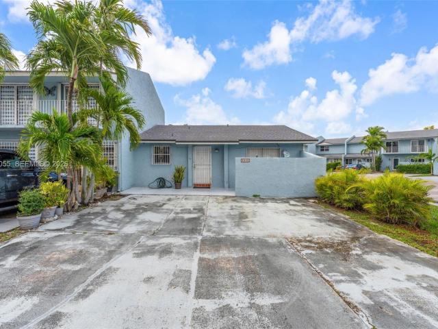 3868 SW 107th Ave, Unit 511, Miami, FL 33165 | MLS #A12000 | Compass