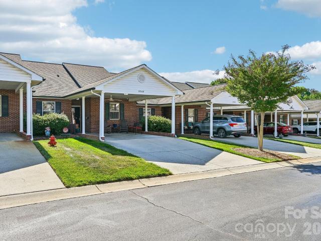 3868 Sage Ct, Denver, NC 28037 | MLS #4374 | Compass