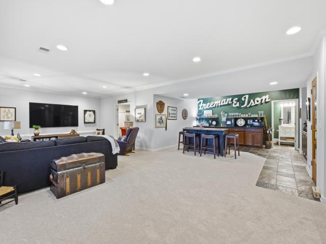 3869 Ormesby Place
