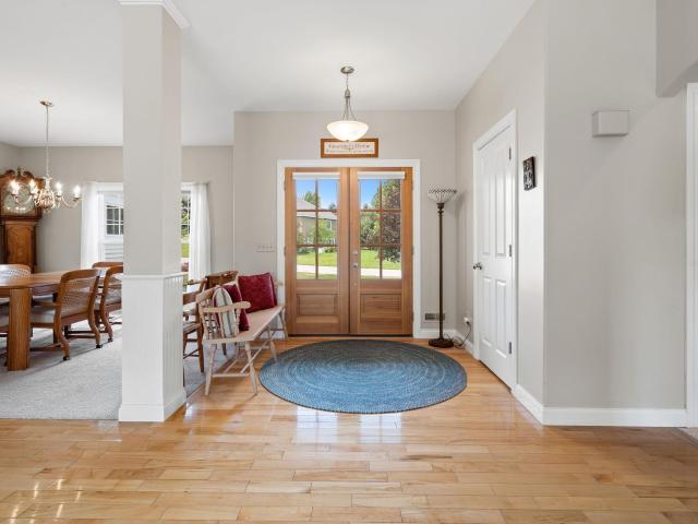 3869 Stoneridge Drive