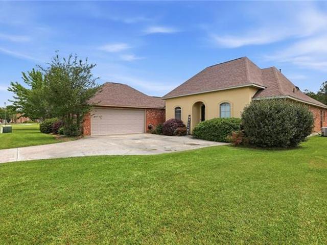 38606 Red Bud Ln, Denham Springs, LA 70706 | MLS #2553