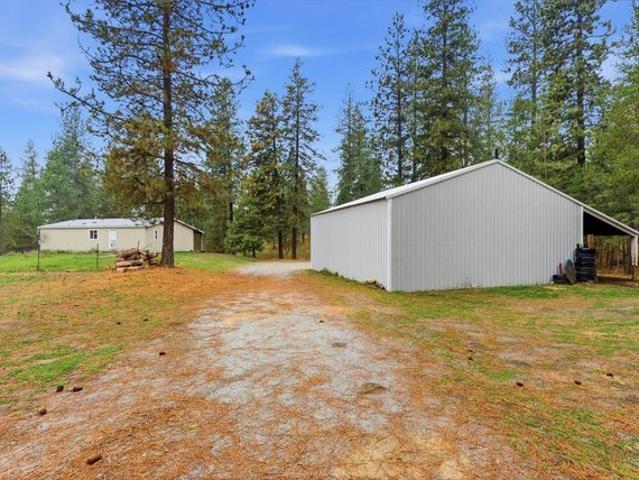 38609 N Madison Rd, Elk, WA 99009
