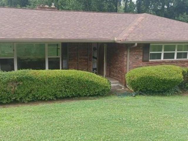 3860 King Arthur Rd SW, Atlanta, GA 30331