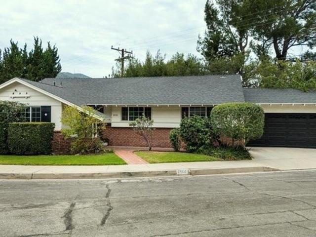 3860 2nd Ave, La Crescenta, CA 91214
