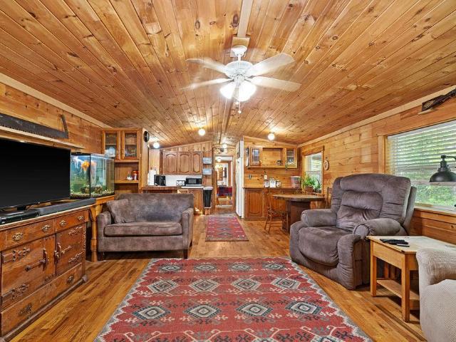 38611 Northstar Drive