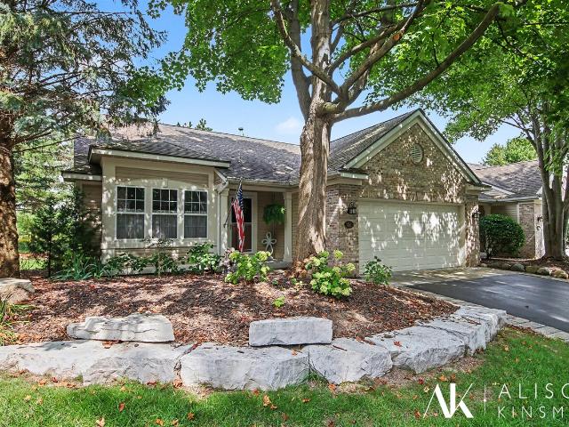 3861 Old Elm Drive