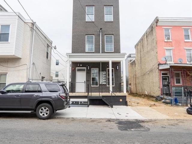 3861 Fairmount Ave, Philadelphia, PA 19104