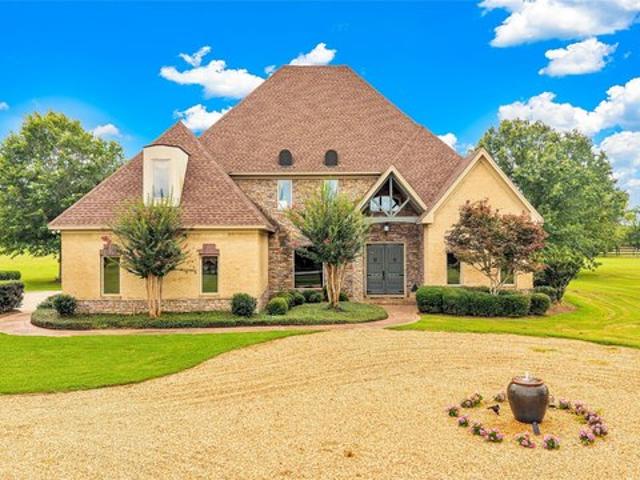 3861 Wallahatchie Rd, Pike Road, AL 36064