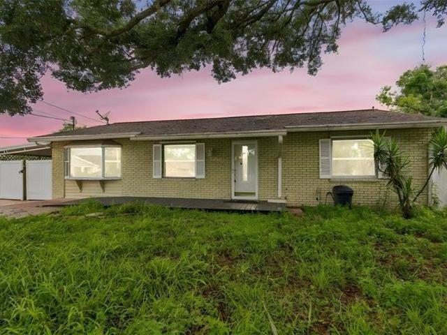 38621 North Ave, Zephyrhills, FL 33542