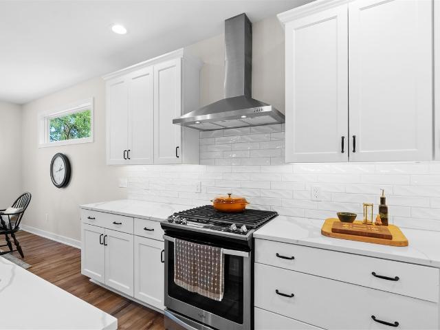3862 Alianca Terrace