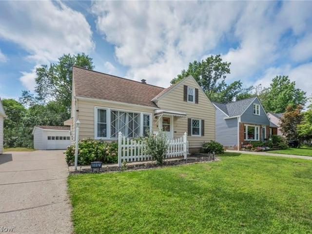 3862 Wallingford Rd, South Euclid, OH 44121