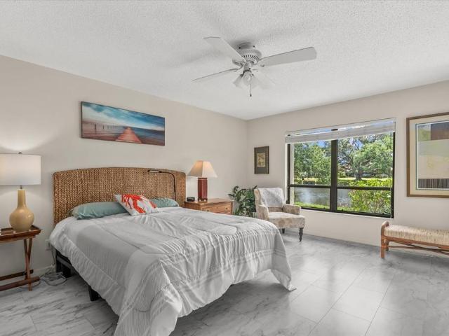 3862 Wilshire Cir W, Unit 107, Sarasota, FL 34238 | MLS #A4688
