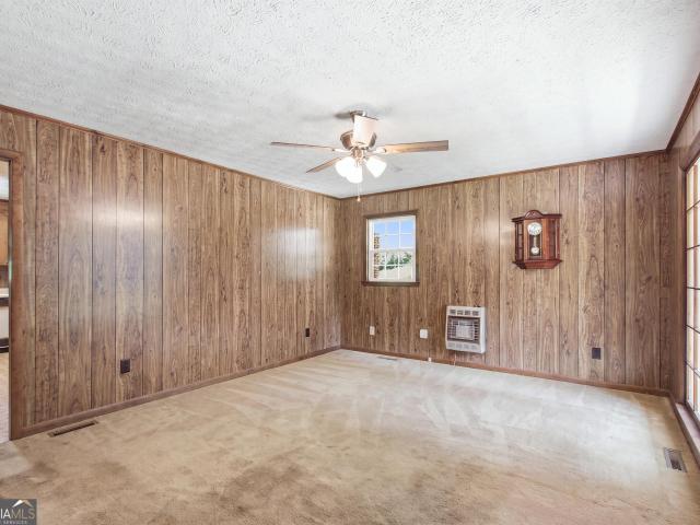 3863 Highway 105