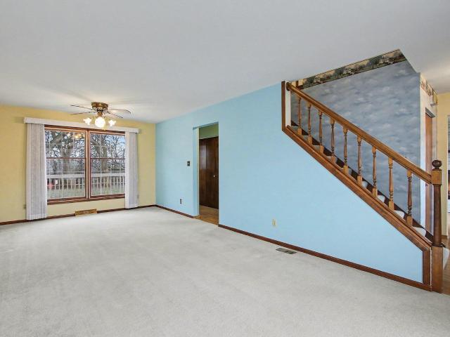 3863 Kingsway Drive