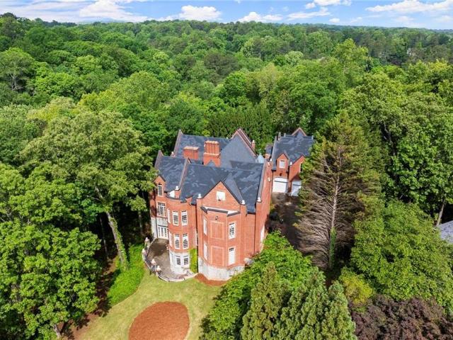 3863 Streamside Dr, Marietta, GA 30067 | MLS #7714 | Compass