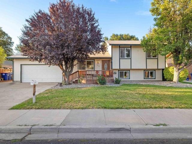 386 Crestview Dr, Twin Falls, ID 83301