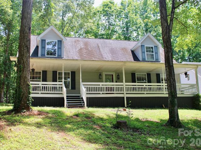 386 Groves Road