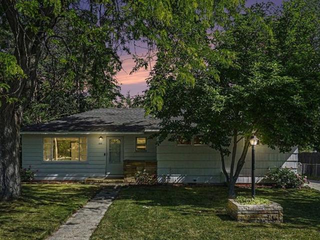 386 E Perkins St, Merrill, MI 48637