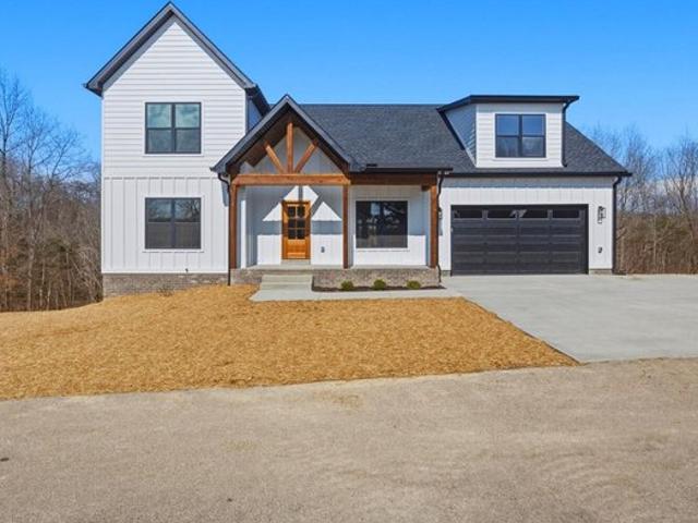 386 Indian Point Rd, Glasgow, KY 42141