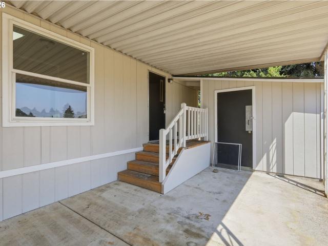386 lochaven ave