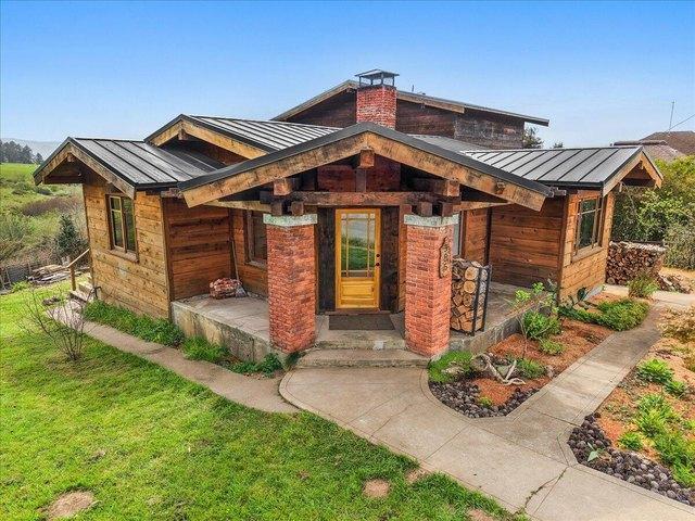 386 Loleta Dr, Loleta, CA 95551