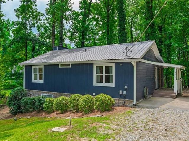 386 Longview Dr, Dawsonville, GA 30534