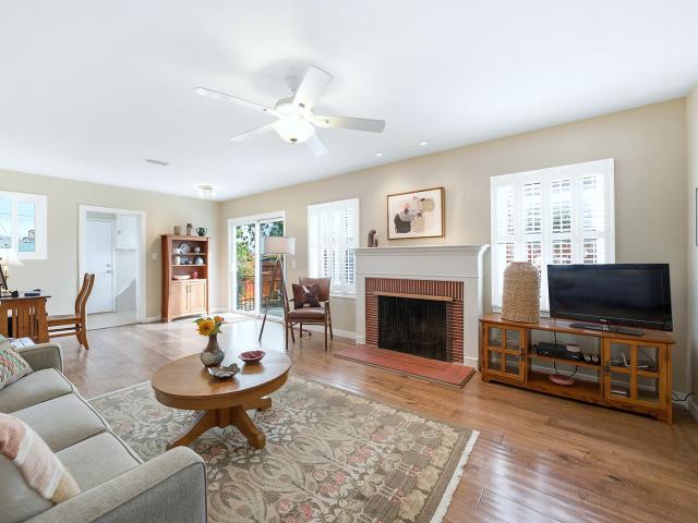 386 Los Altos Ave, Long Beach, CA 90814 | MLS #PW26070 | Compass
