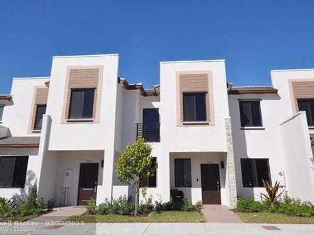 386 NE 208th Terrace #386, Miami, FL 33179