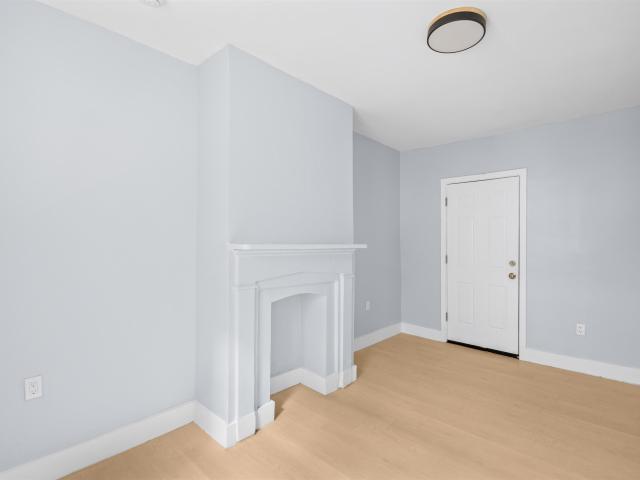 386 Palisade Ave