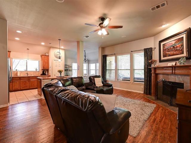 386 Phillips Court