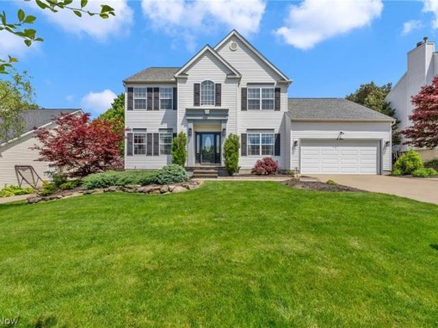 386 Weatherstone Dr, Wadsworth, OH 44281