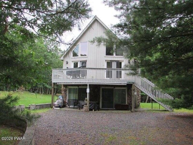 386 Wild Acres Dr, Dingmans Ferry, PA 18328