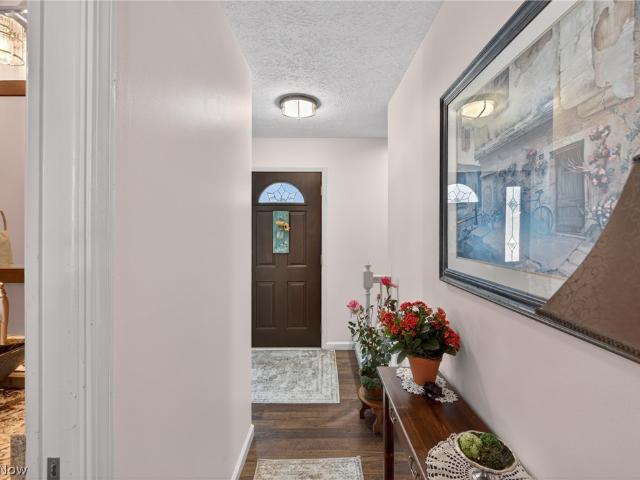 386 Tulip Trail