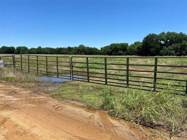 38743 County Road 1670, Coalgate, OK 74538