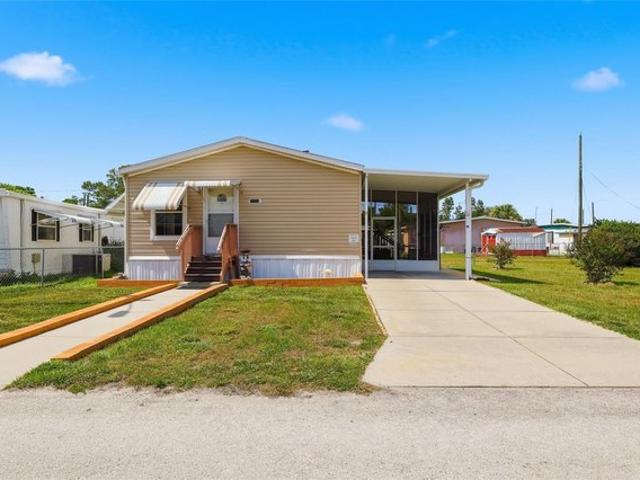 38745 New Jersey Ave, Zephyrhills, FL 33542