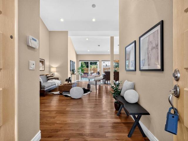 38749 Canyon Heights Dr