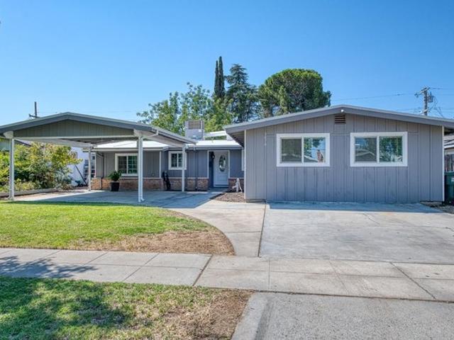 3874 E Holland Ave, Fresno, CA 93726