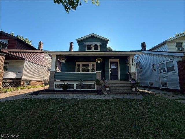 3874 W 132nd St, Cleveland, OH 44111