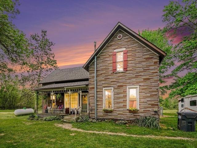 38753 Fisk Lake Rd, Paw, MI 49079