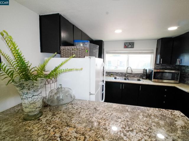 3875 Castro Valley Blvd 32