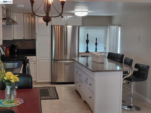 3875 Castro Valley Blvd Spc 45, Castro Valley, CA 94546