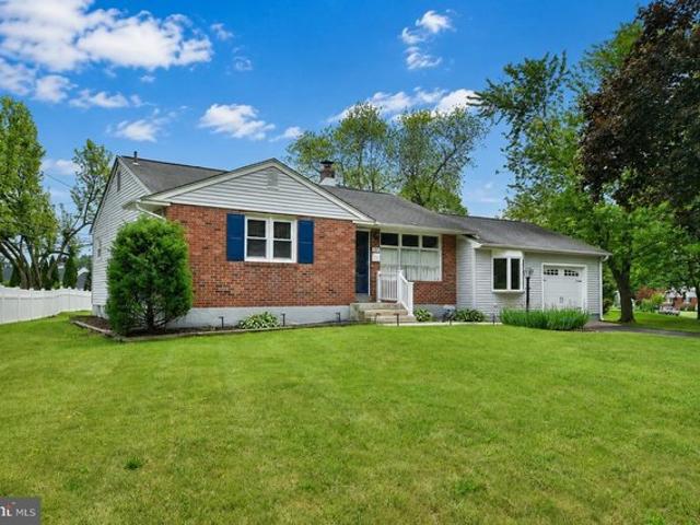 3875 Lukens Ln, Hatboro, PA 19040