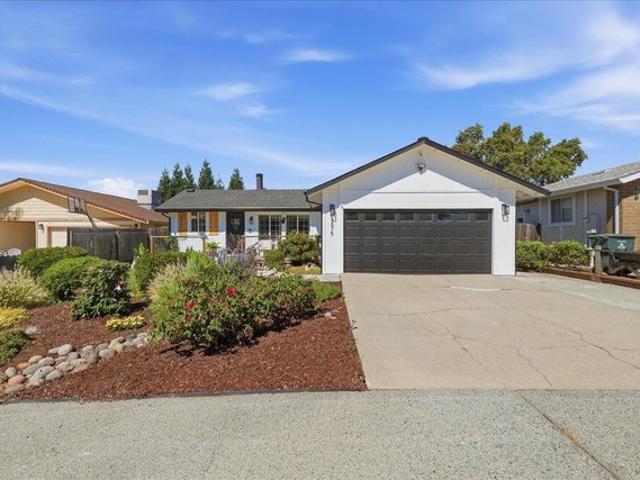 3875 Parkway Pl, Auburn, CA 95602