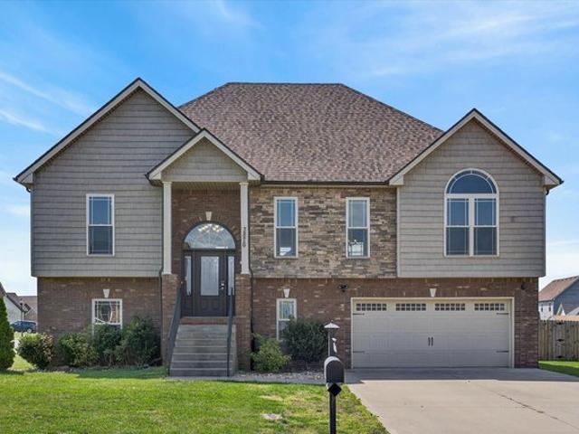 3876 Maliki Dr, Clarksville, TN 37042