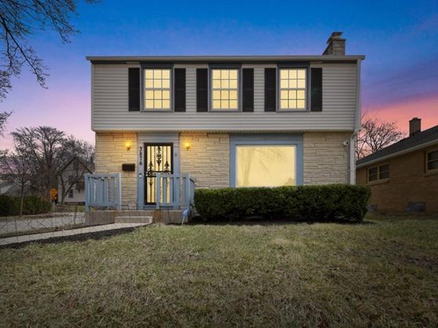 3876 N 61st St, Milwaukee, WI 53216
