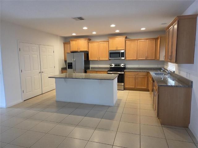 3876 Carrick Bend Dr, Kissimmee, FL 34746 | MLS #S5144
